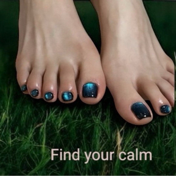 Beauty Nail | Accessories | Glam Toe Nail Polish Blue Cat Eye Find Your ...